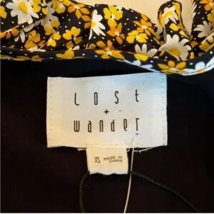 Lost + Wander | Dresses | Lost Wander Black And Yellow Daisy Floral ...